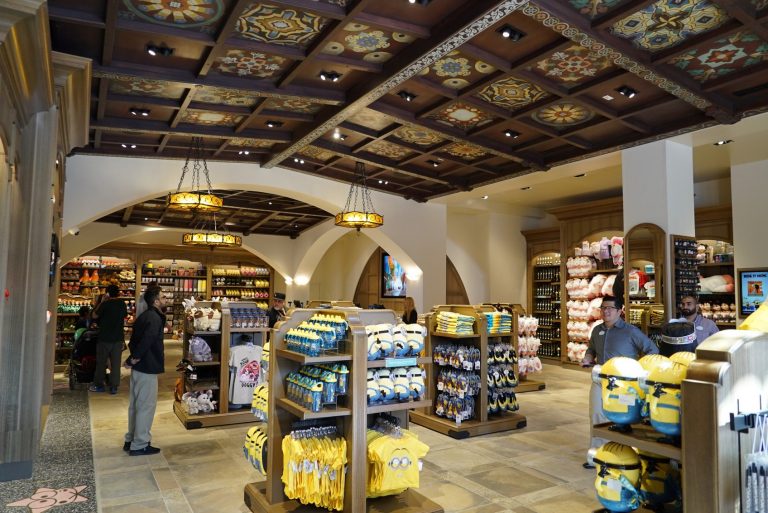 New Animation Studio Store opens for previews at Universal Studios ...