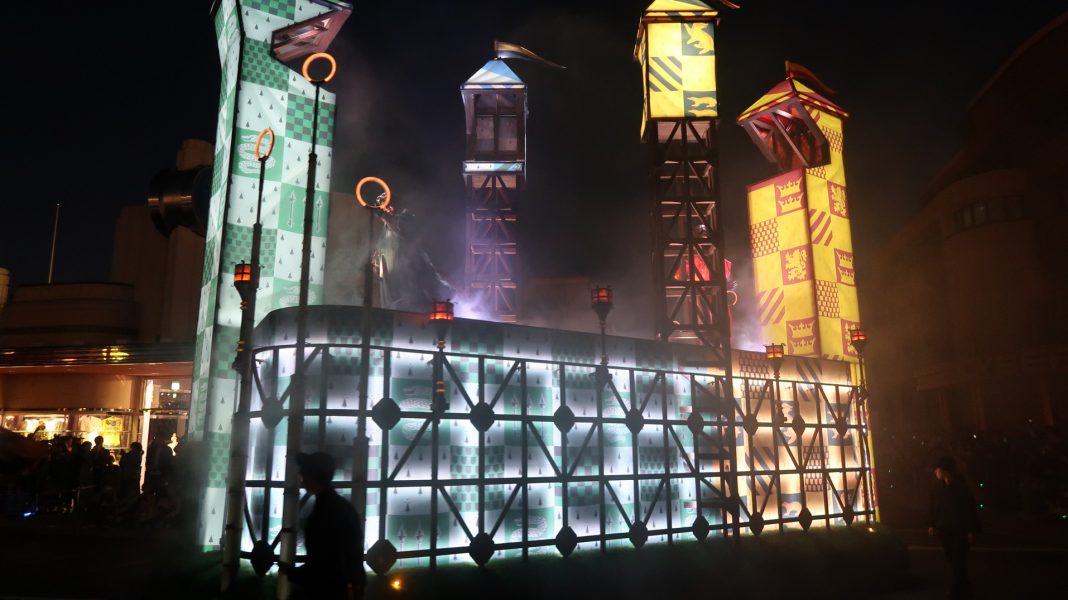 Universal Spectacle Night Parade begins previews at Universal Studios ...