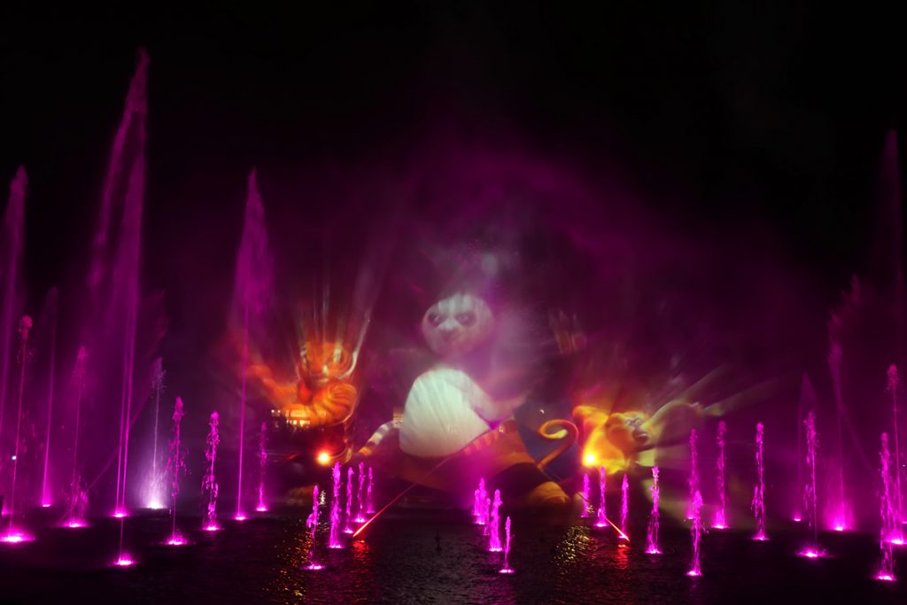 Universal’s Cinematic Celebration night show debuts at Universal ...