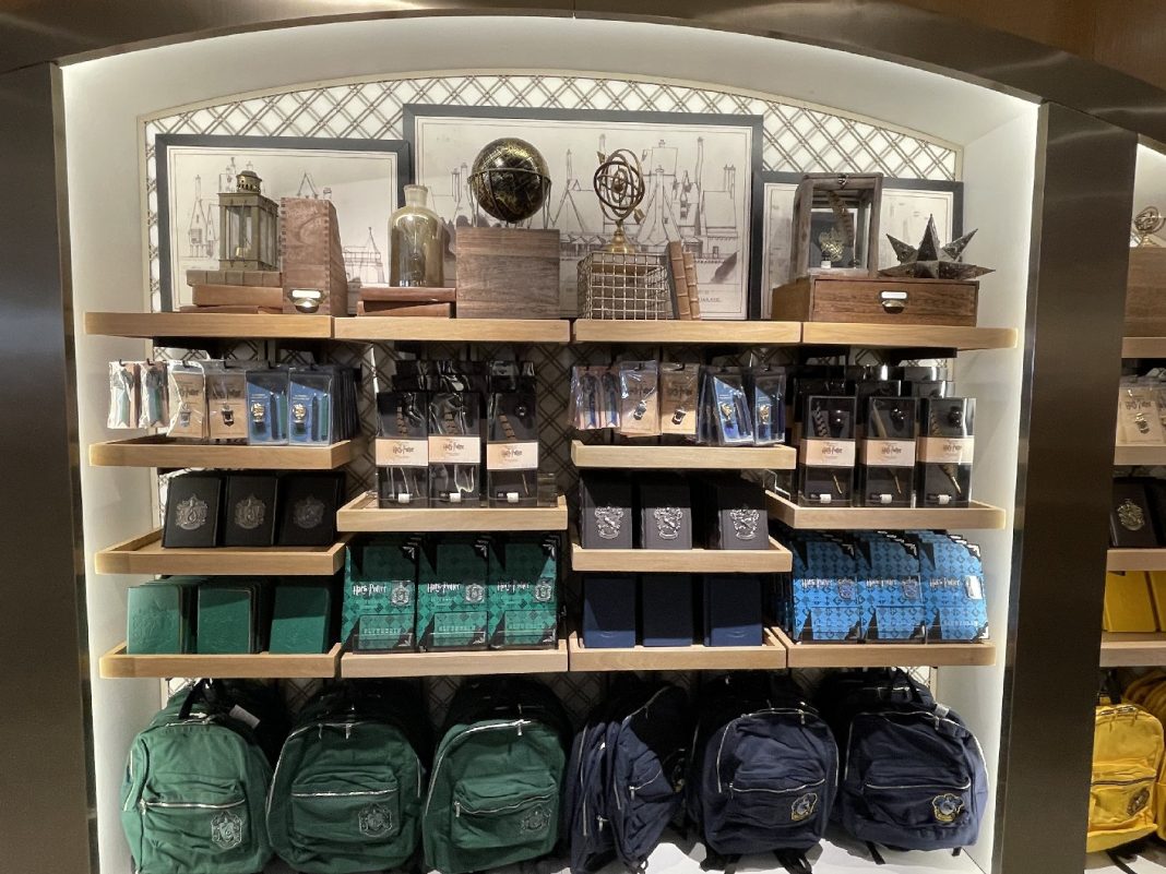 New Universal Studios Store opens at CityWalk Orlando | Inside Universal