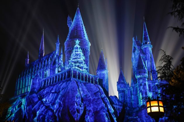 REVIEW: The Holidays Return to Universal Studios Hollywood – Inside ...