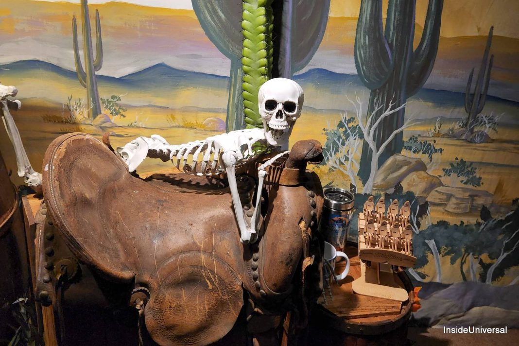 Previewing Knott’s Scary Farm 2022 | Inside Universal