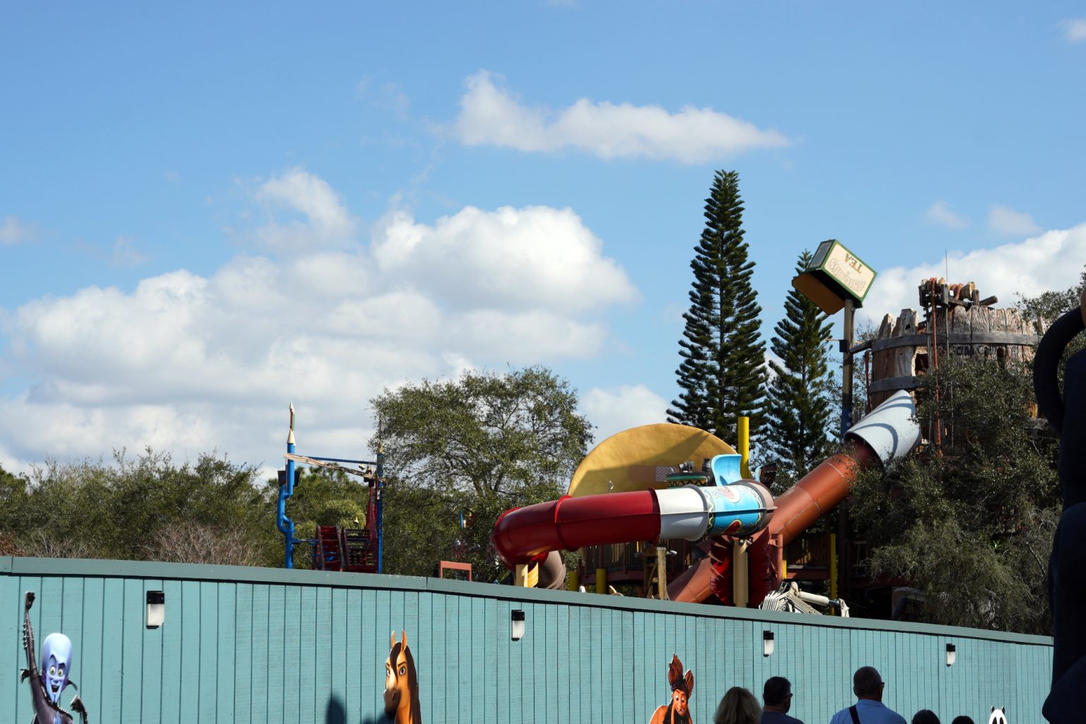 Demolition on Woody Woodpecker’s KidZone begins – Inside Universal