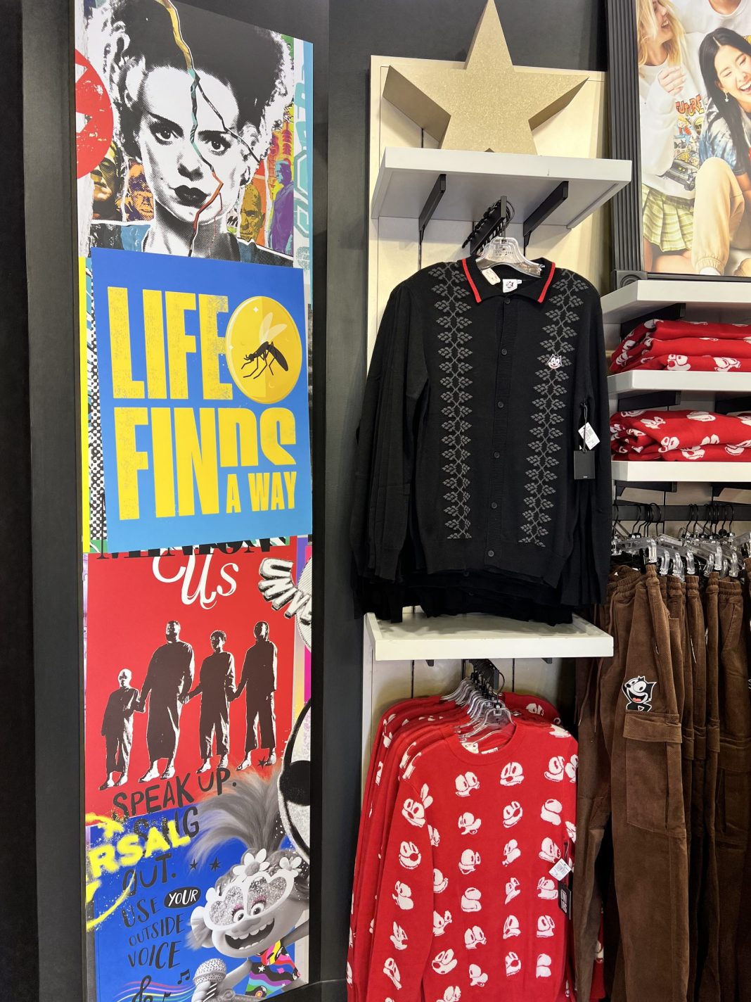 UNIVRS merchandise line arrives at Universal Studios Florida | Inside ...
