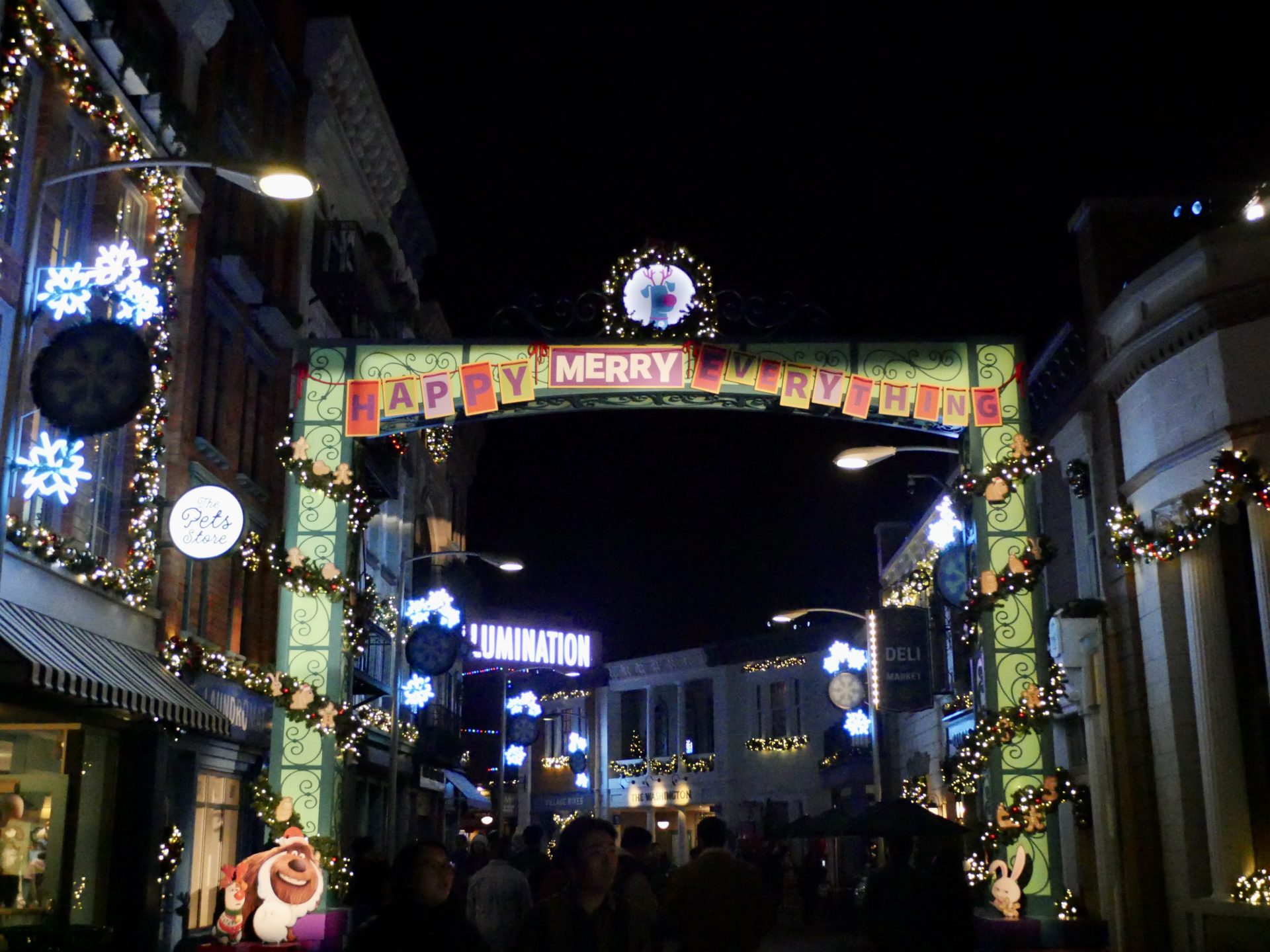 REVIEW: The 2023 Holidays at Universal Studios Hollywood | Inside Universal