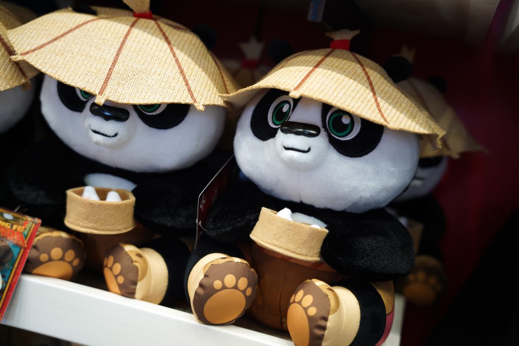 DreamWorks Land merchandise arrives at Universal Studios Florida ...