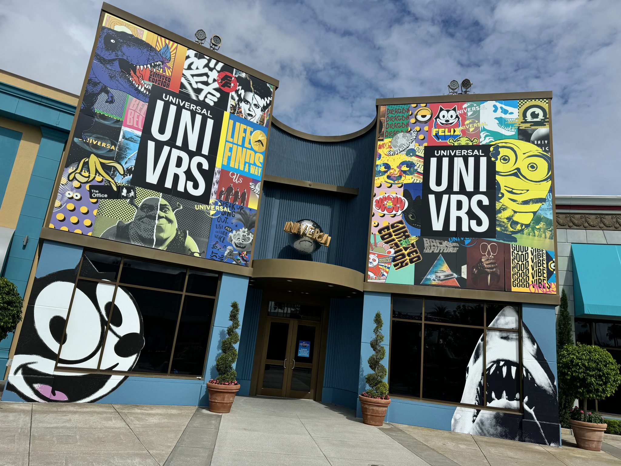 Hello Kitty Store closes at Universal Studios Florida – Inside Universal