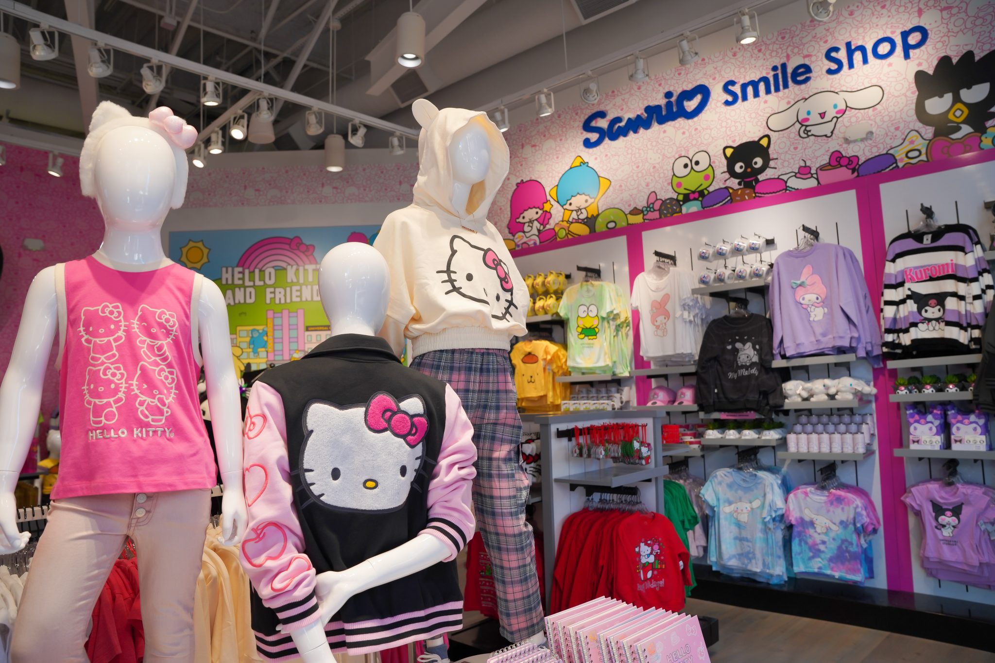 Hello Kitty Celebrates Her 50th Anniversary at CityWalk Hollywood ...