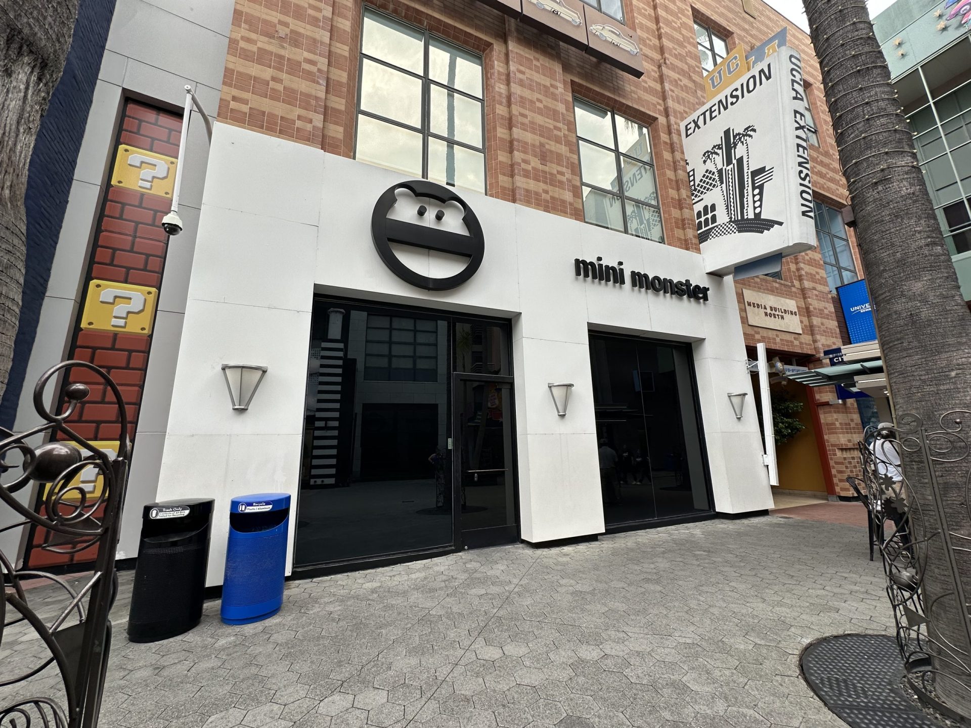 Mini Monster Cafe closes at Universal CityWalk Hollywood – Inside Universal