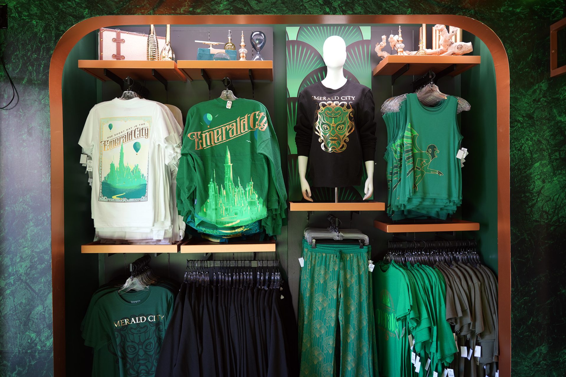 Previewing Wicked: The Experience at Universal Studios Florida – Inside ...