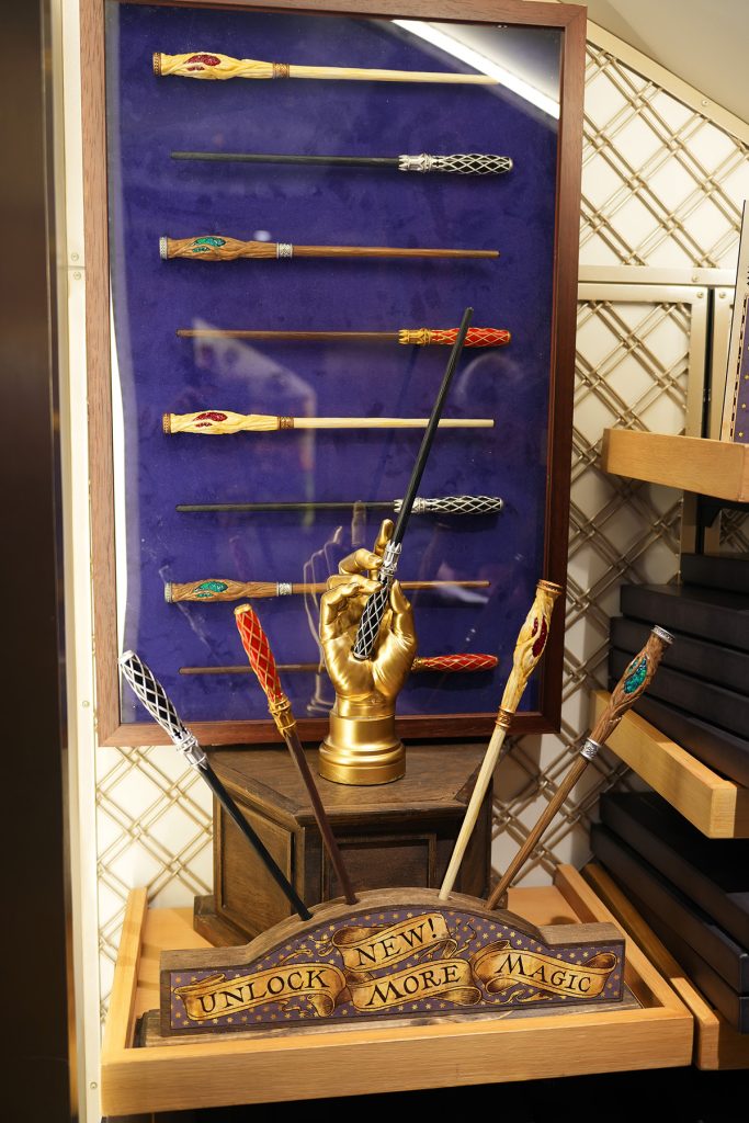 REVIEW: 2nd Generation Wands in the Wizarding World at Universal Orlando – Inside Universal