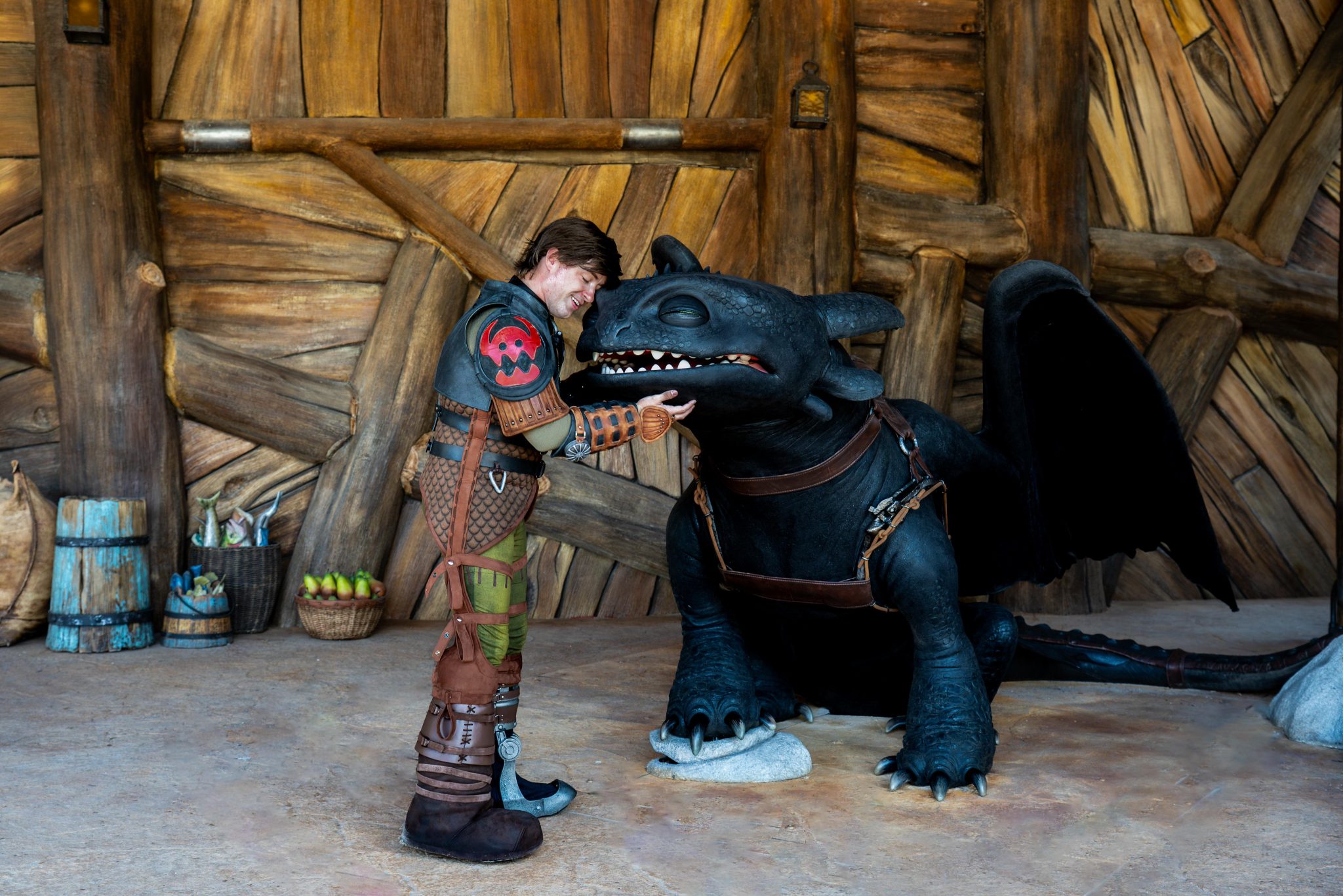 Universal Orlando shares first look at Toothless & Hiccup Meet & Greet ...