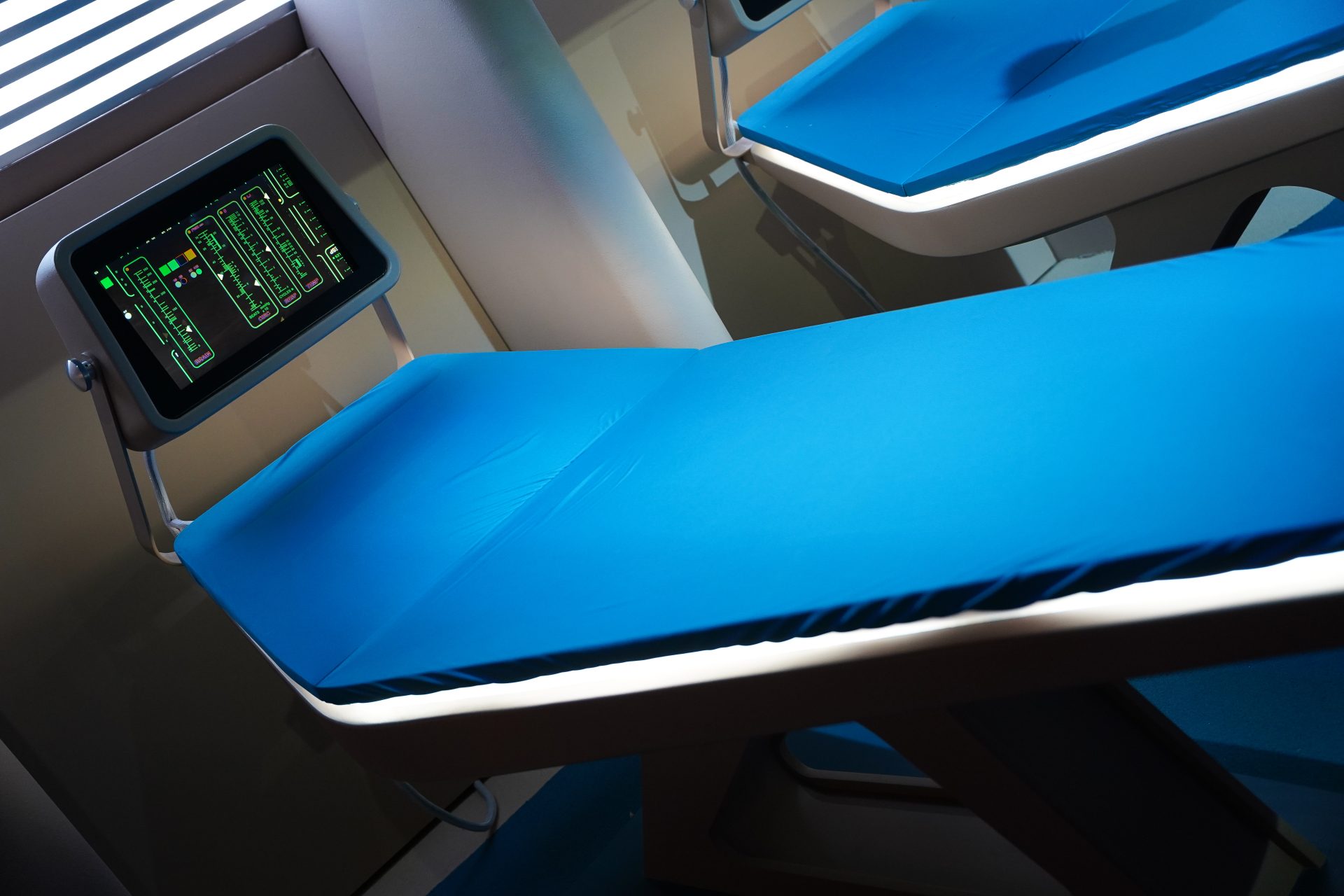 FIRST LOOK: A Behind-The-Scenes Preview of Star Trek: Red Alert at ...