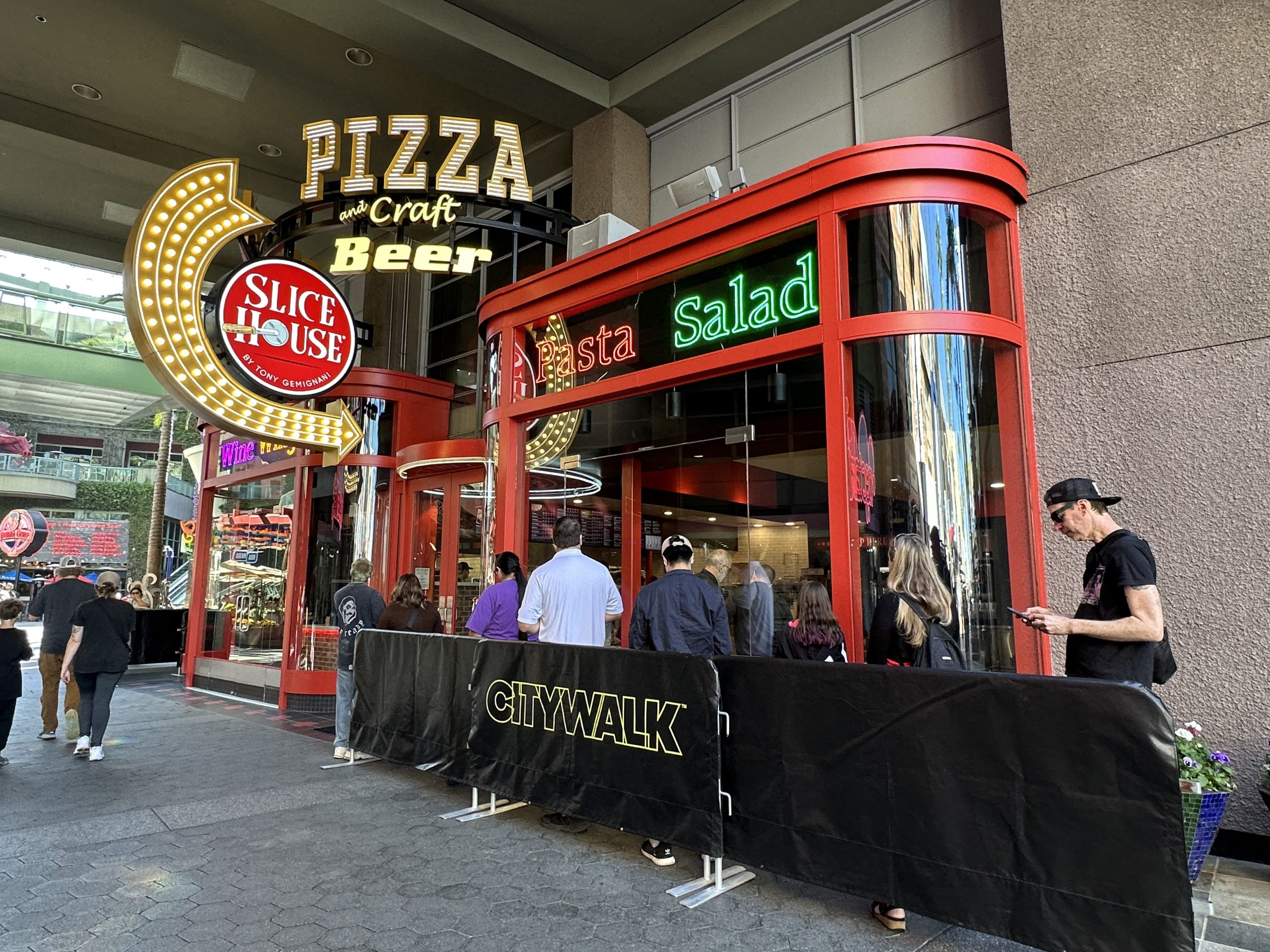 Slice House by Tony Gemignani opens in Universal CityWalk Hollywood on ...